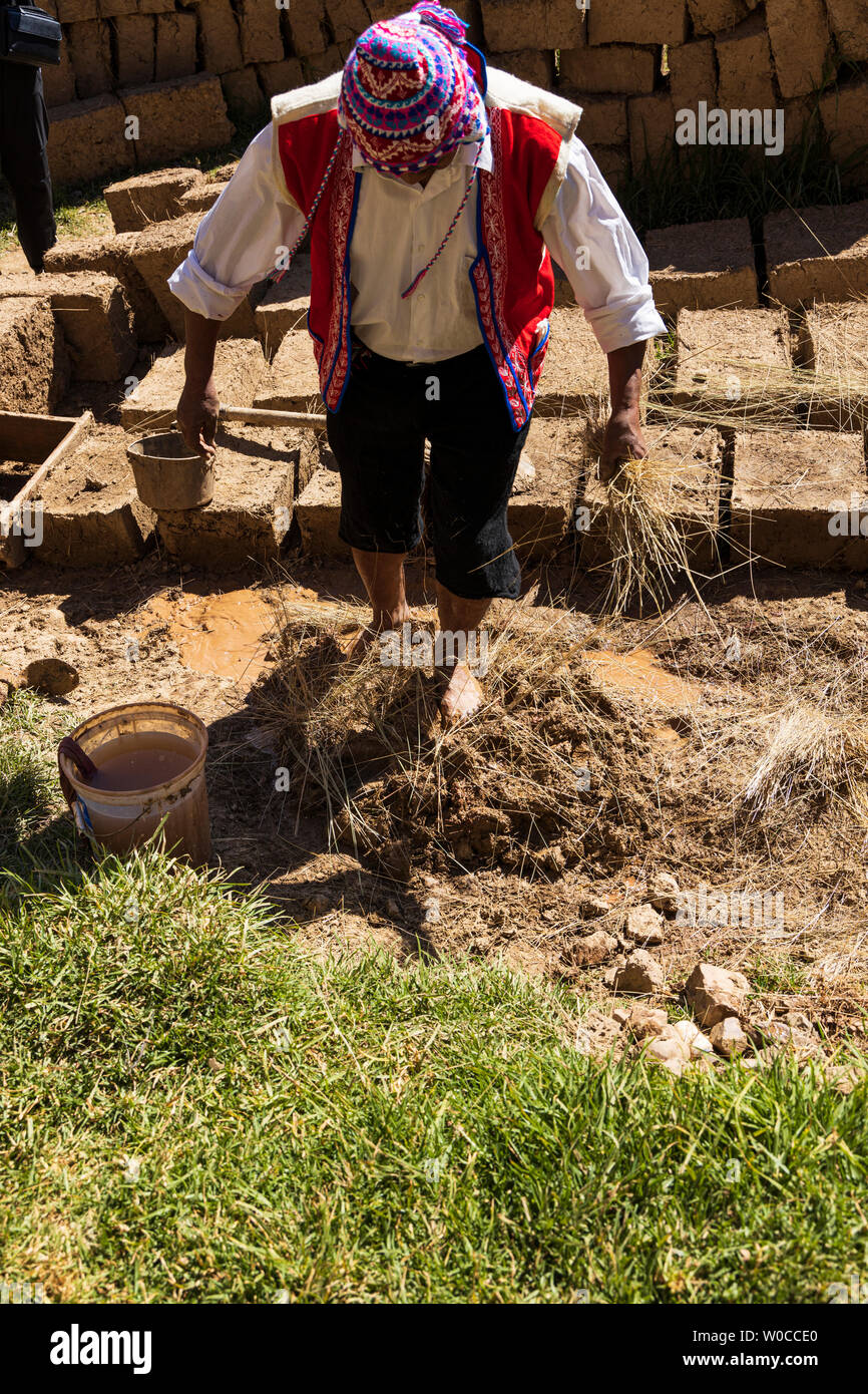 Making adobe mud blocks for building houses, Pisac, Sacred Valley, Peru ...