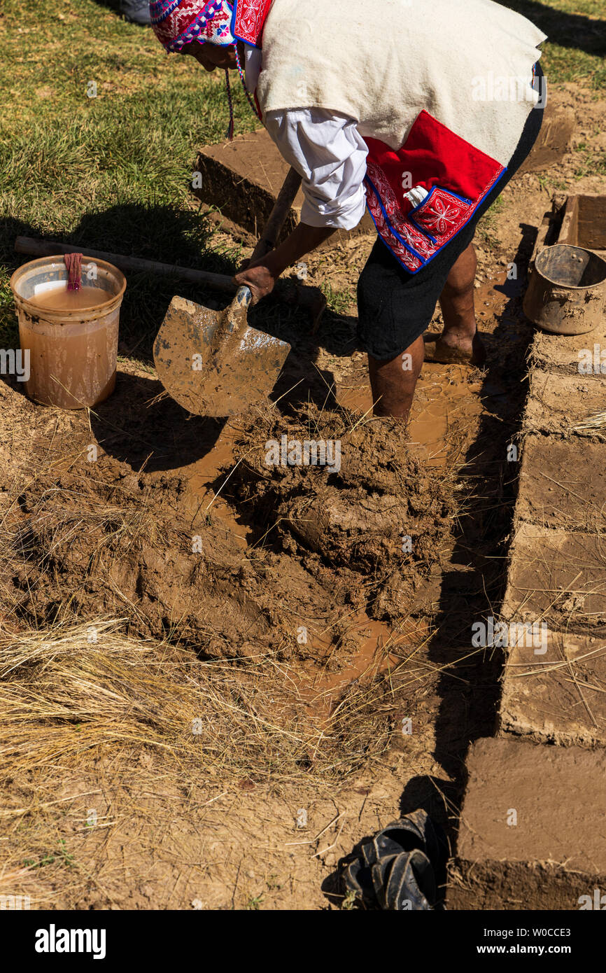 Making adobe mud blocks for building houses, Pisac, Sacred Valley, Peru ...