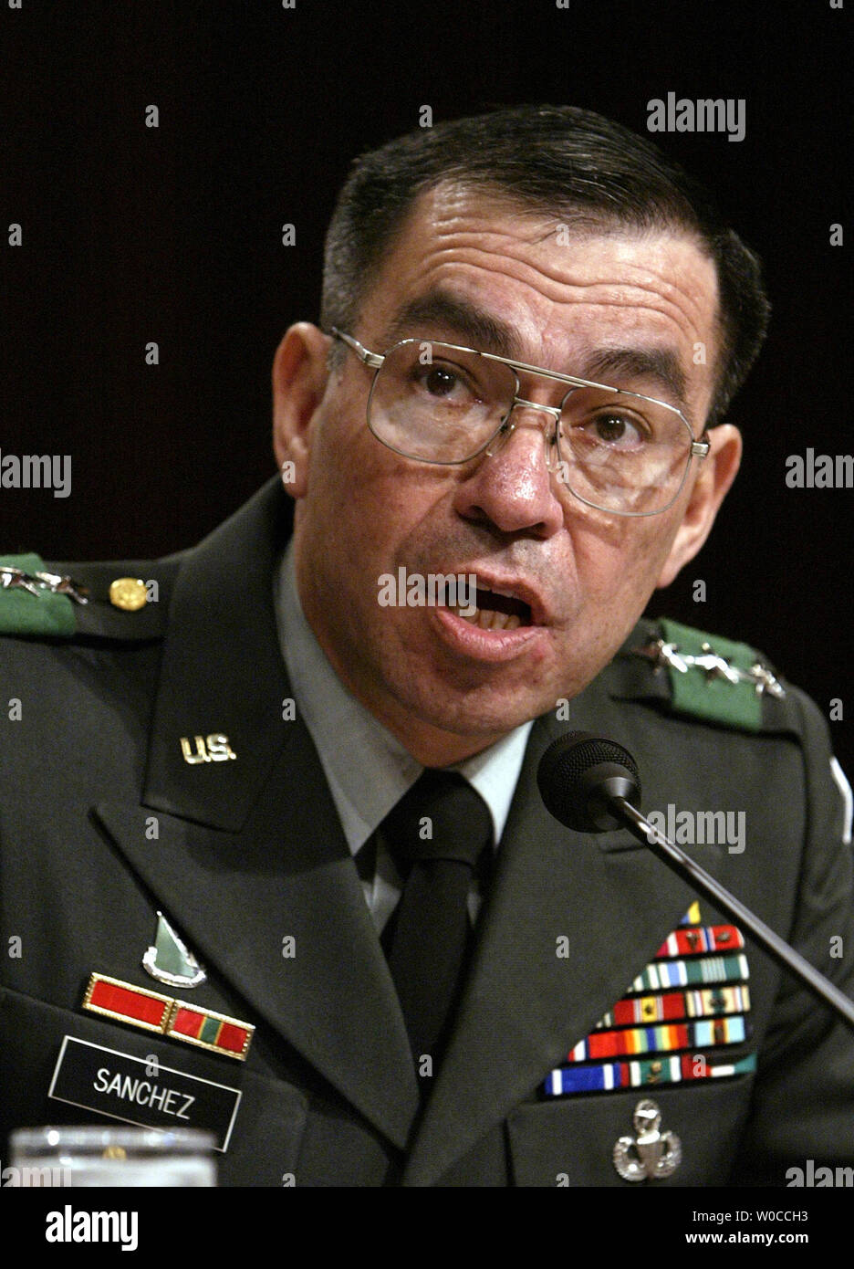 19 may 2004 hi-res stock photography and images - Alamy