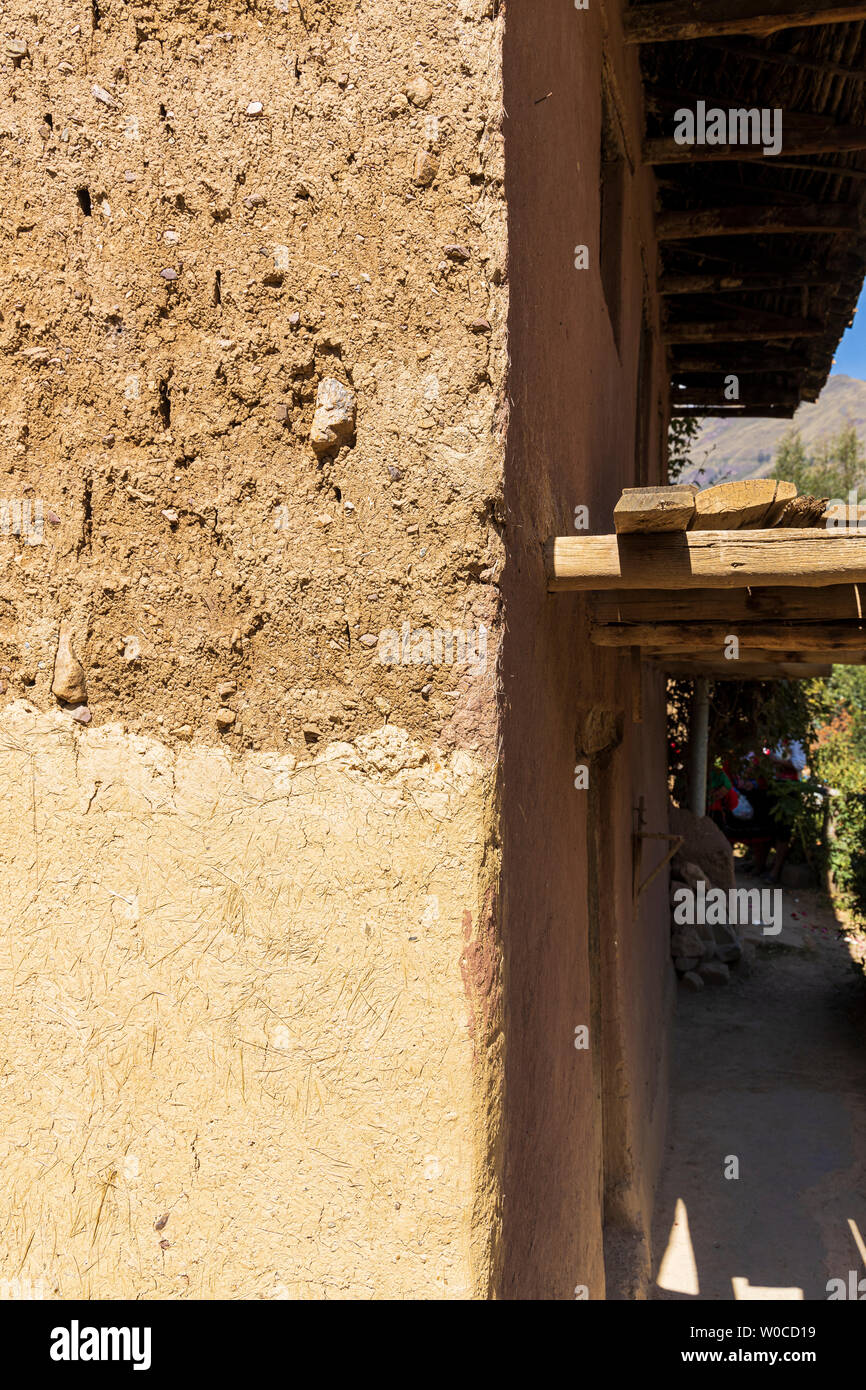 Adobe mud house houses hi-res stock photography and images - Alamy