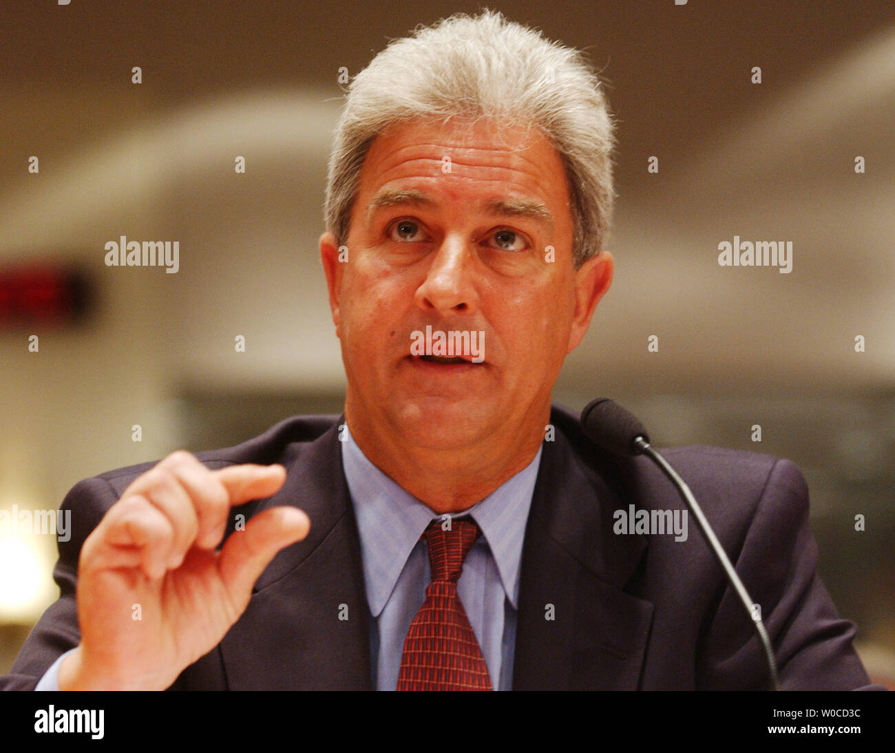 Benedict Sliney, former Controler for the FAA gives testimony during a ...