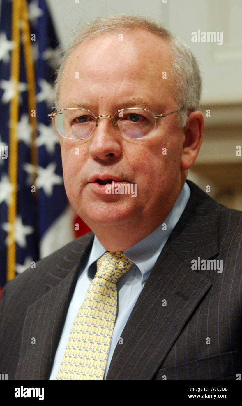 June 2003 supreme court hi-res stock photography and images - Alamy