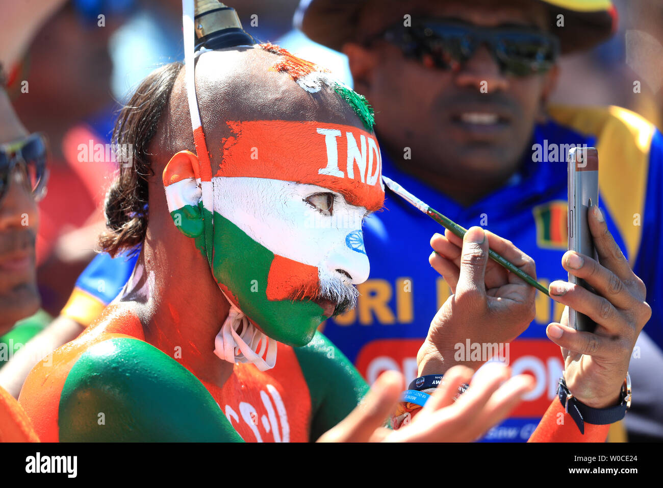 Cricket facepaint hi-res stock photography and images - Alamy