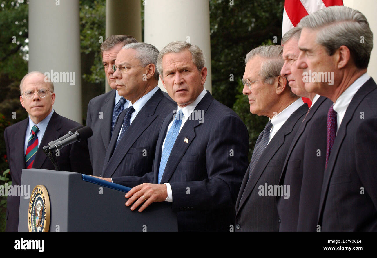 General colin powell l hi-res stock photography and images - Alamy