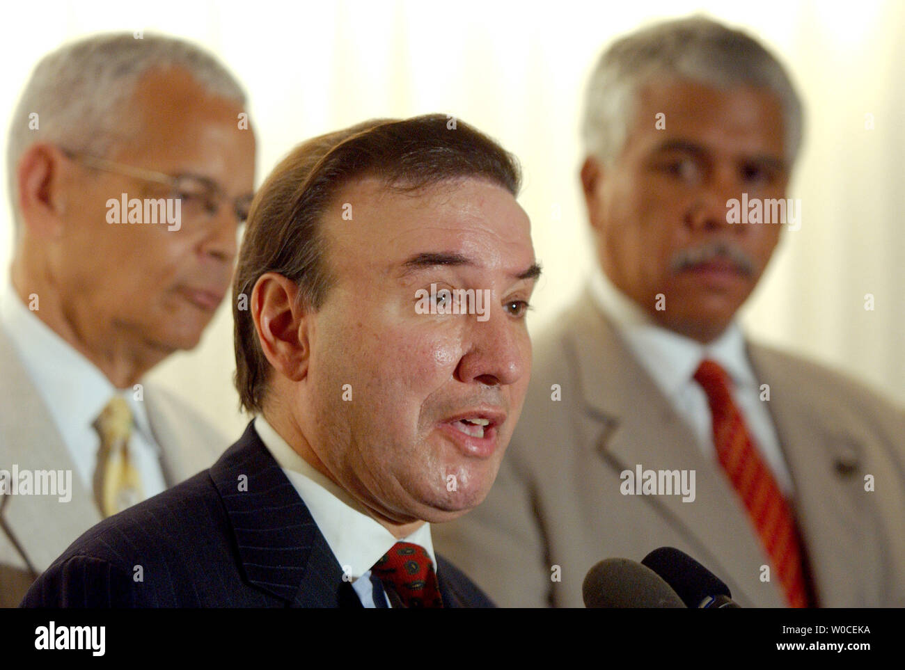 Neas hi-res stock photography and images - Alamy