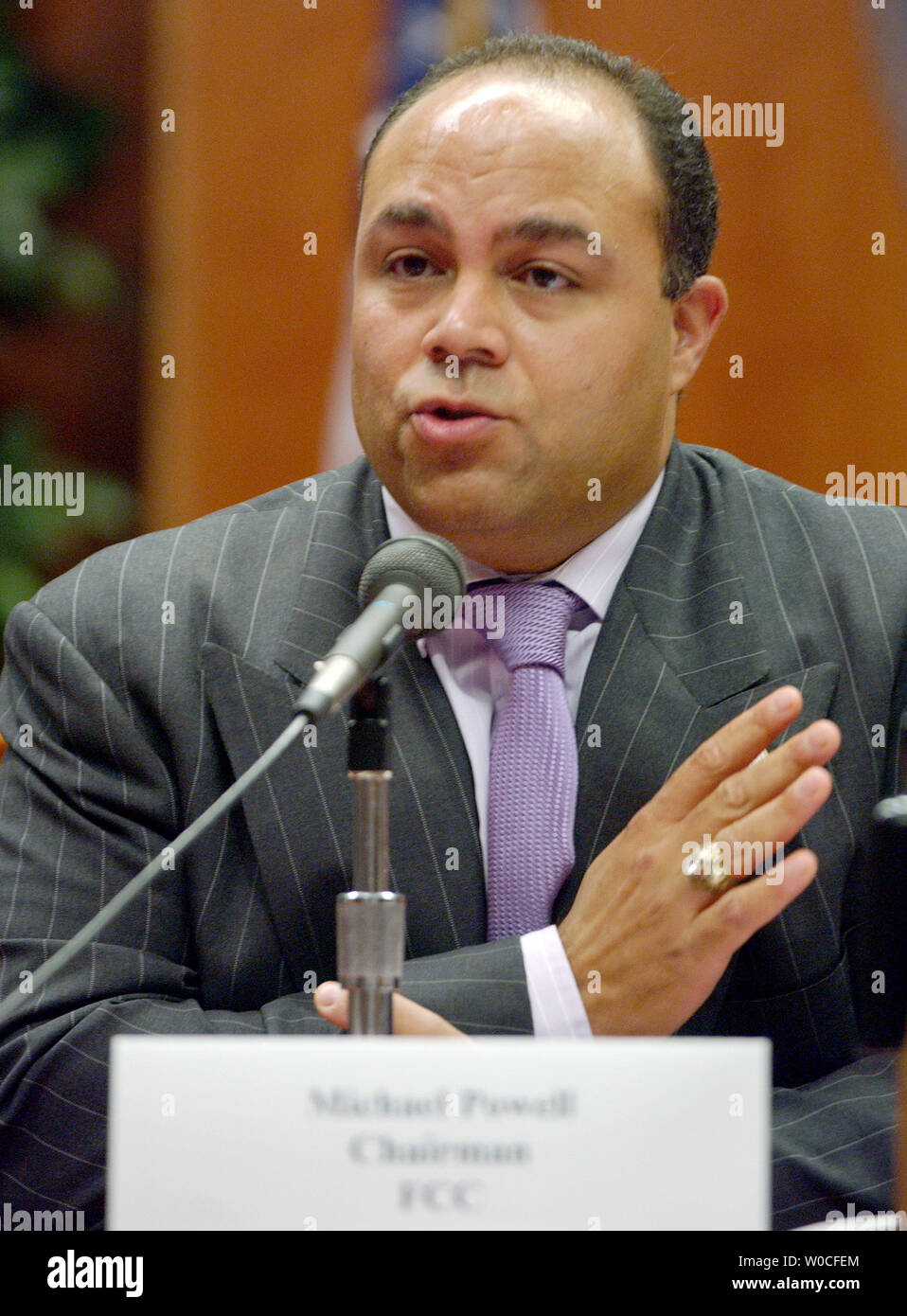 Federal radio commission hi-res stock photography and images - Alamy