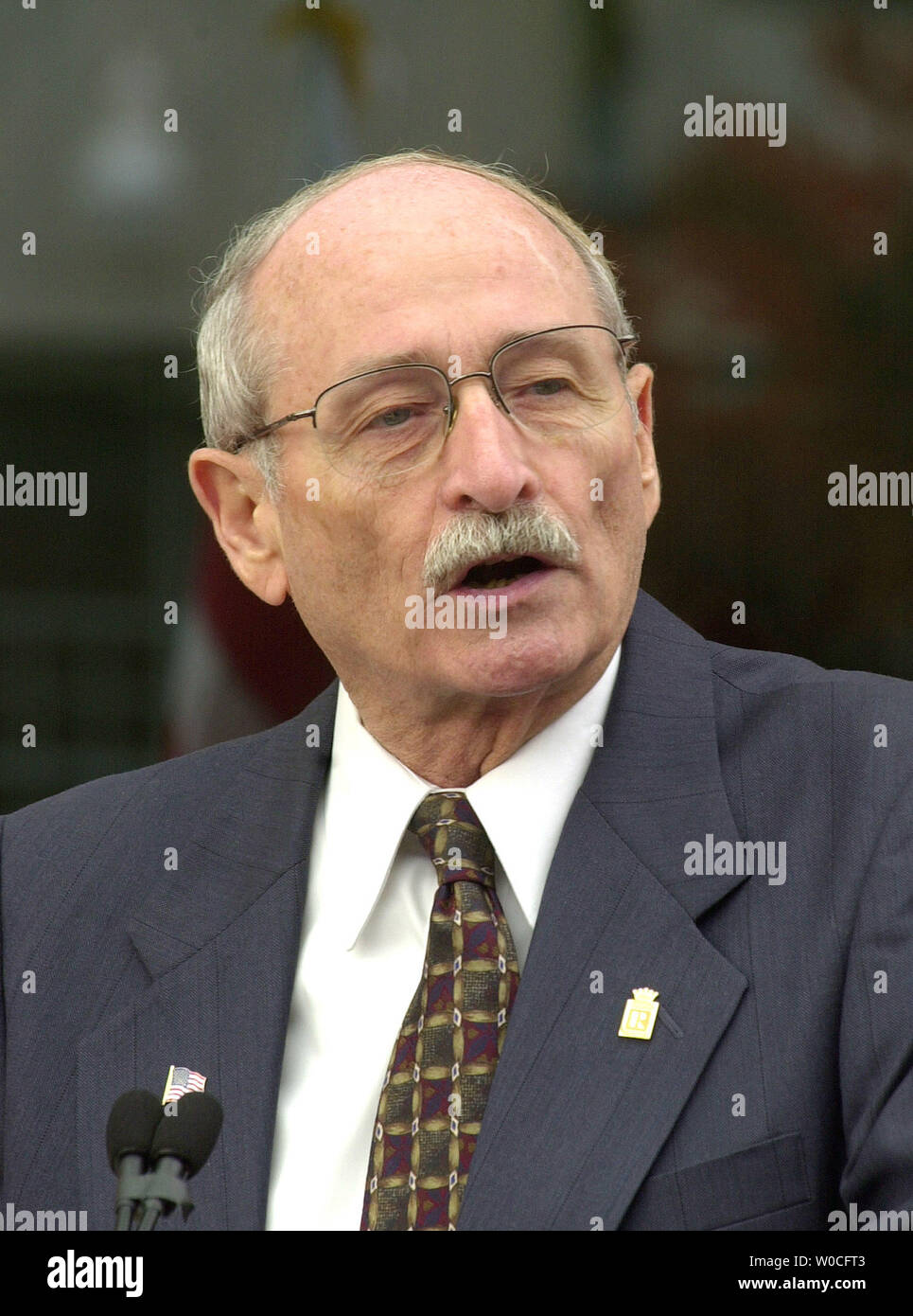 Walter T. McDonald, CRS, GRI, NAR 2004 President, speaks at the grand ...