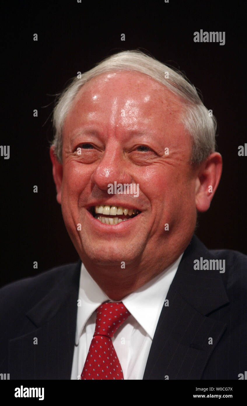 Mr raymond hi-res stock photography and images - Alamy