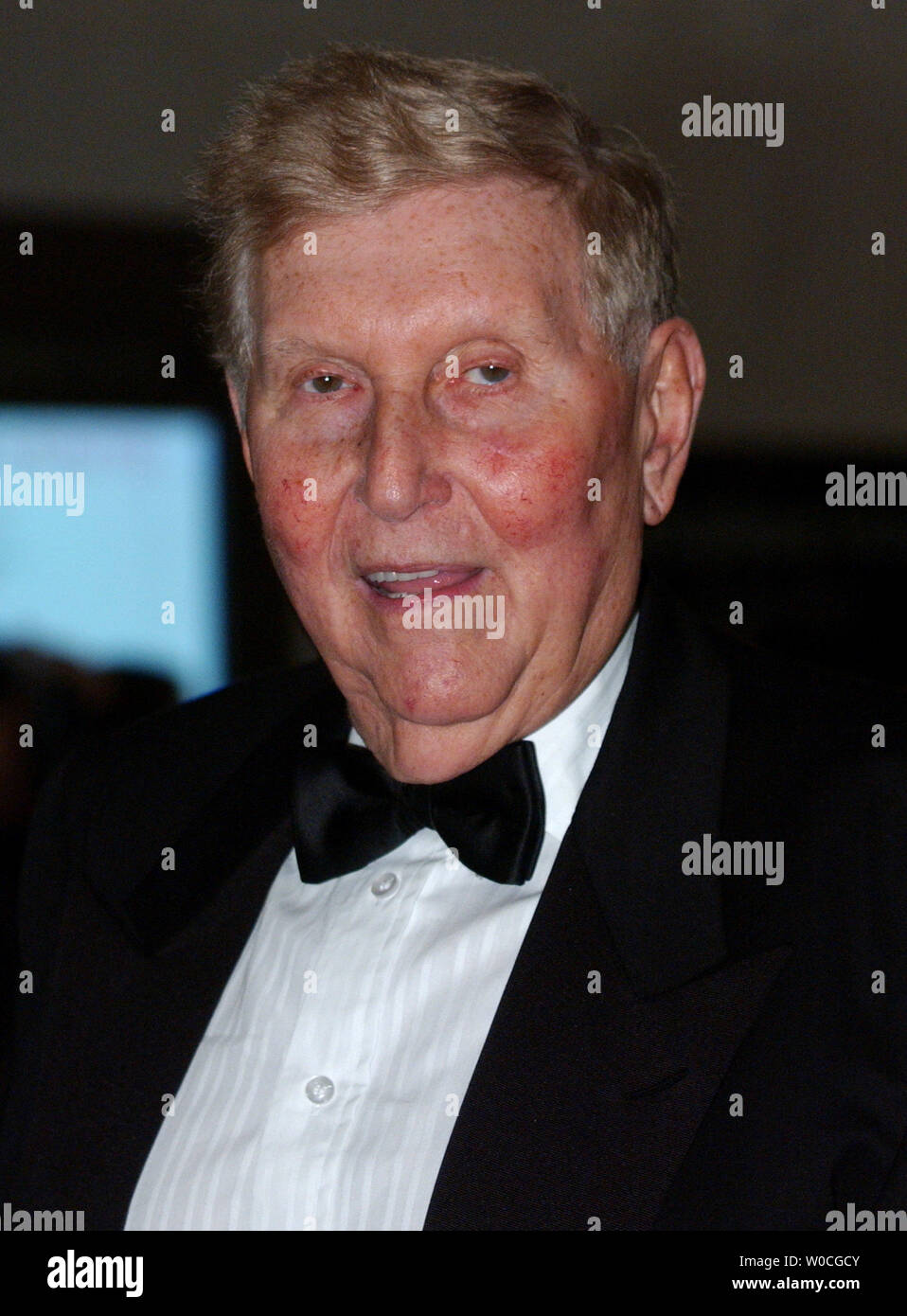 Photo of sumner redstone hi-res stock photography and images - Alamy
