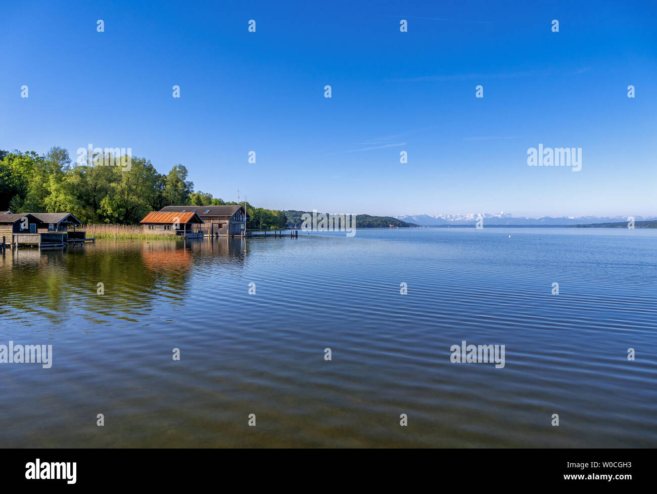 Boathouses at lake starnberg hi-res stock photography and images - Alamy