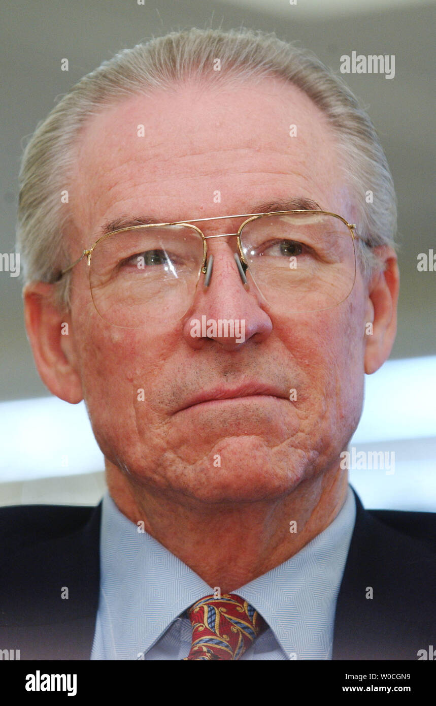 Proper direction hi-res stock photography and images - Alamy