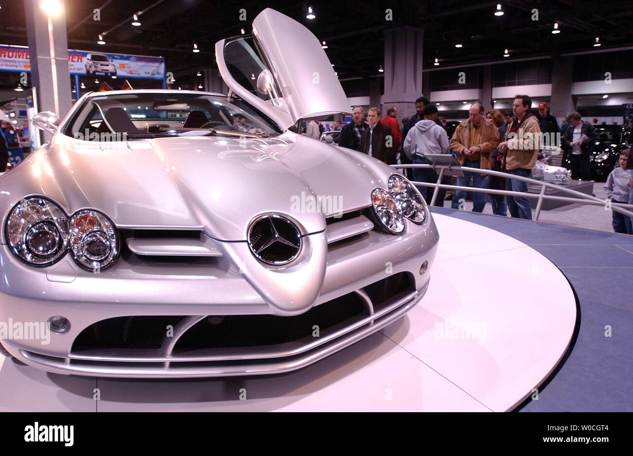 Mercedes concept car 2005 hi-res stock photography and images - Alamy