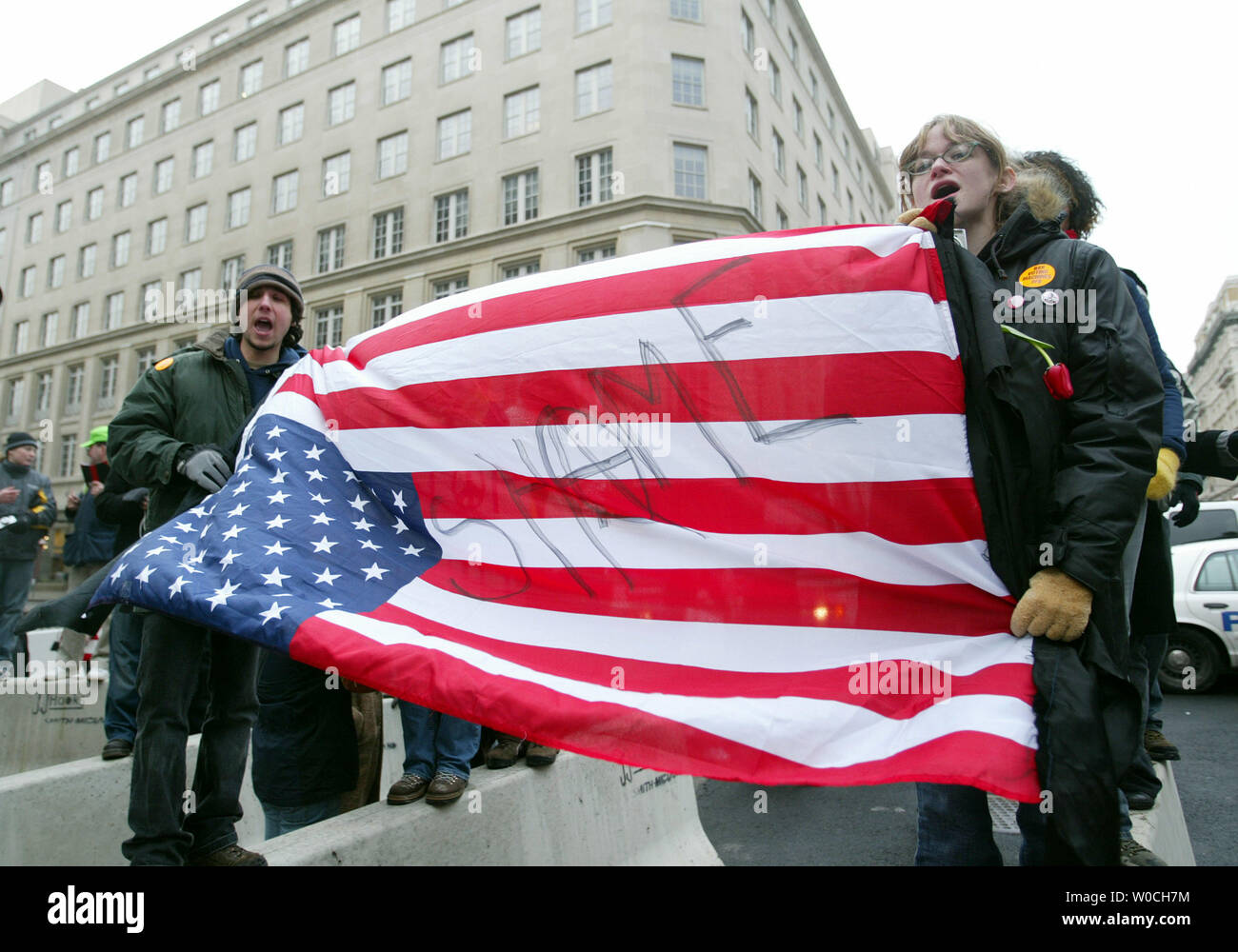 Upside down american flag hi-res stock photography and images - Alamy