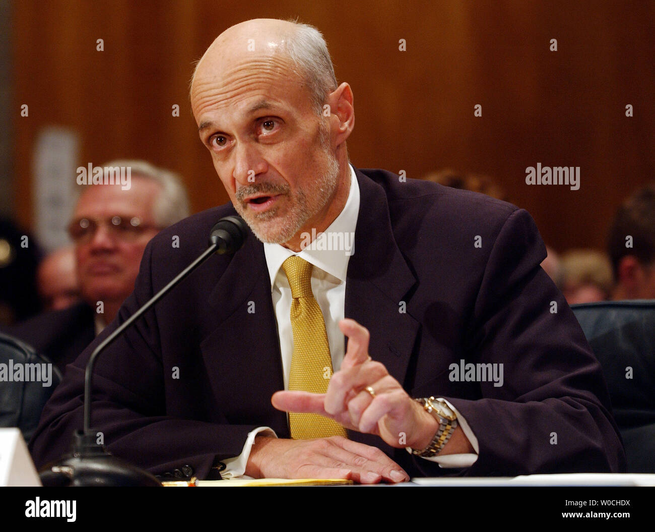Michael chertoff 2005 hi-res stock photography and images - Alamy