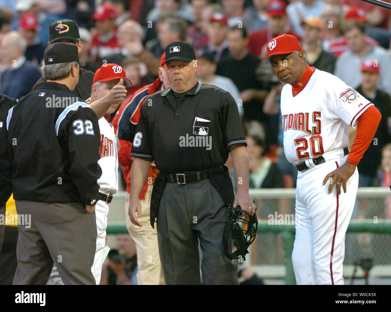 Baseball umpires photos hi-res stock photography and images - Alamy