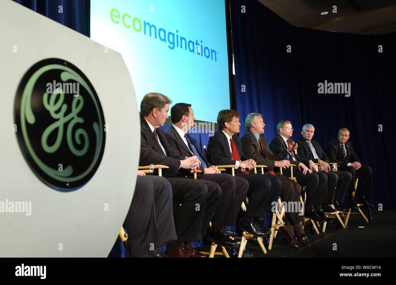 Jeffrey Immelt, chairman and CEO of GE, (second from left) introduces ...
