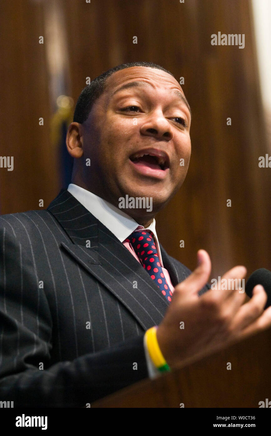 New Orleans native Wynton Marsalis , artistic director at New York City's Jazz at Lincoln Center ...