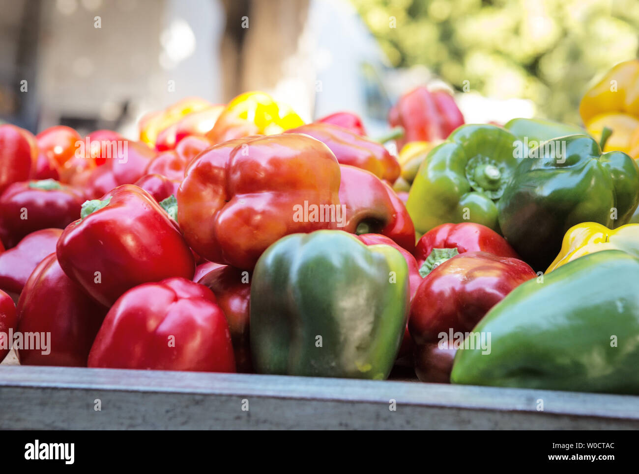 Loose produce hi-res stock photography and images - Alamy