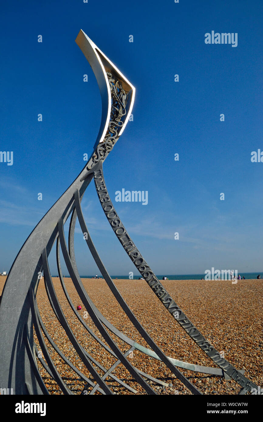 English longboat hi-res stock photography and images - Alamy
