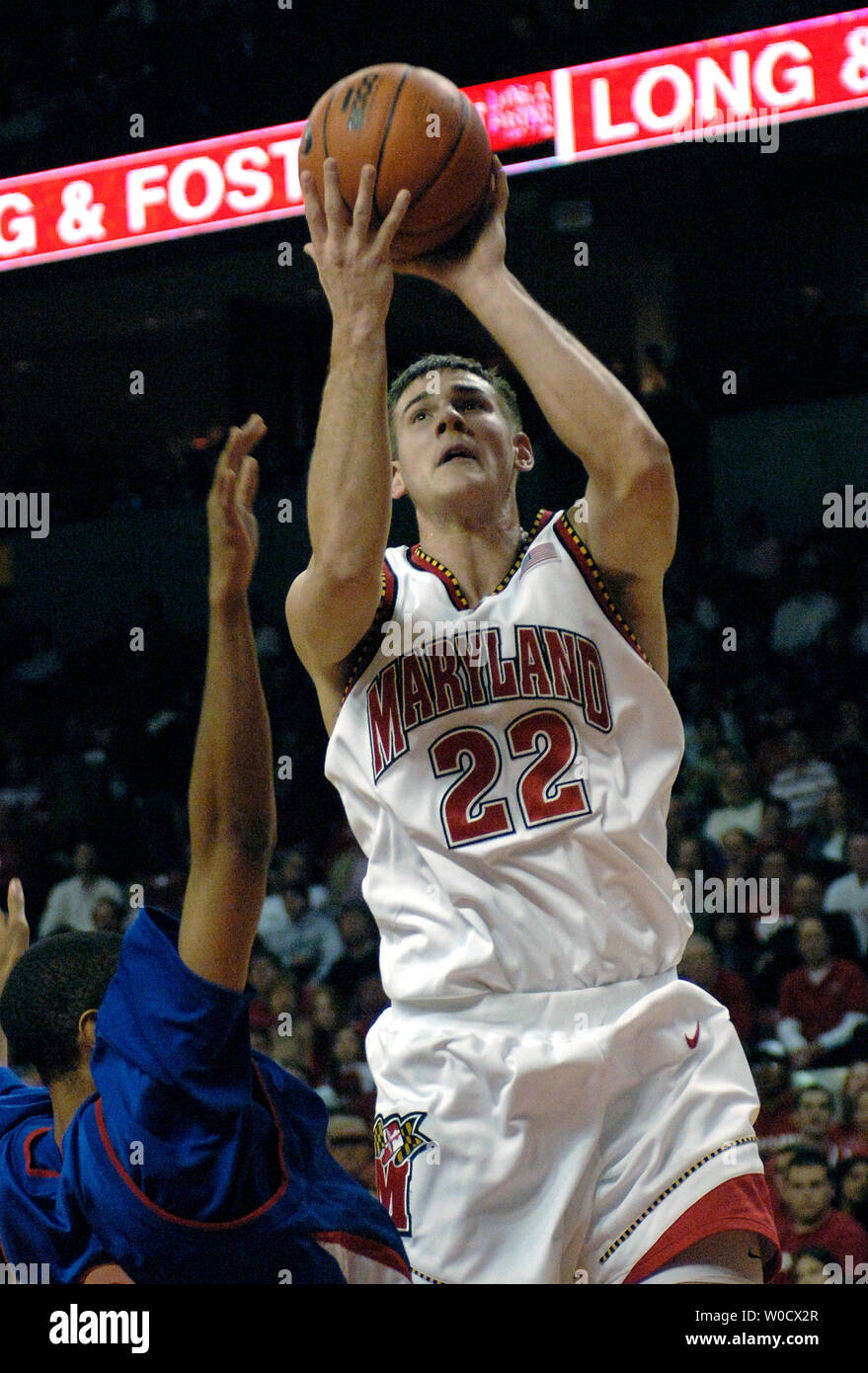 University of Maryland's Nick Caner-Medley drives to the basket against ...