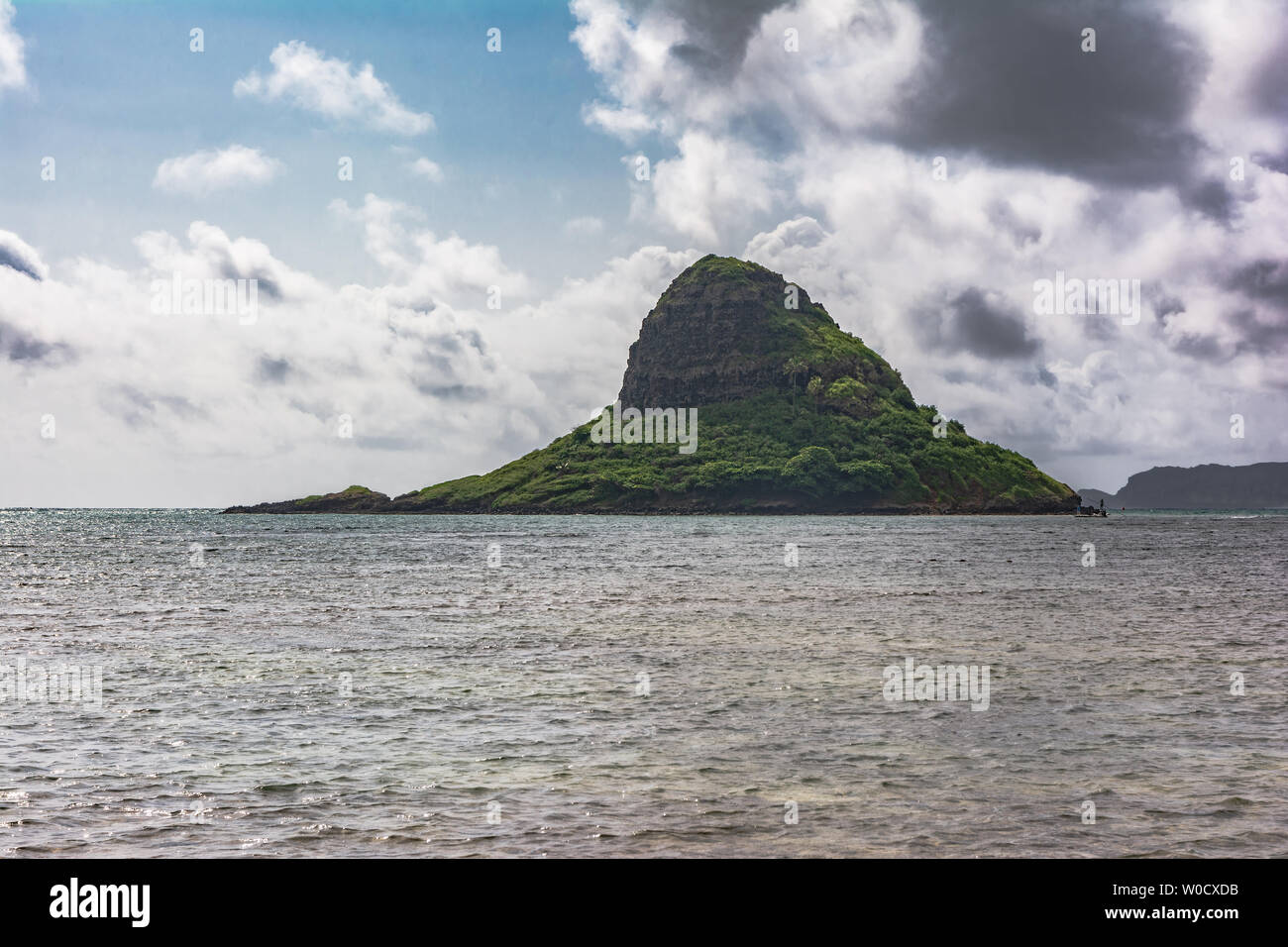 Mokolii Island view from Kualoa Beach Park, Oahu, Hawaii Stock Photo ...
