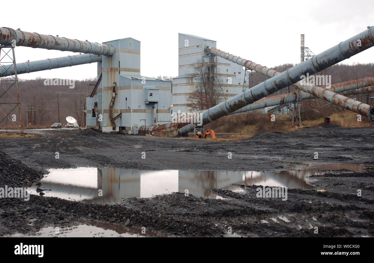 Sago processing hi-res stock photography and images - Alamy