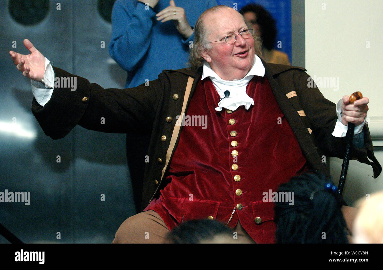 Benjamin Franklin portrayer Ralph Archbold speaks to a group of ...