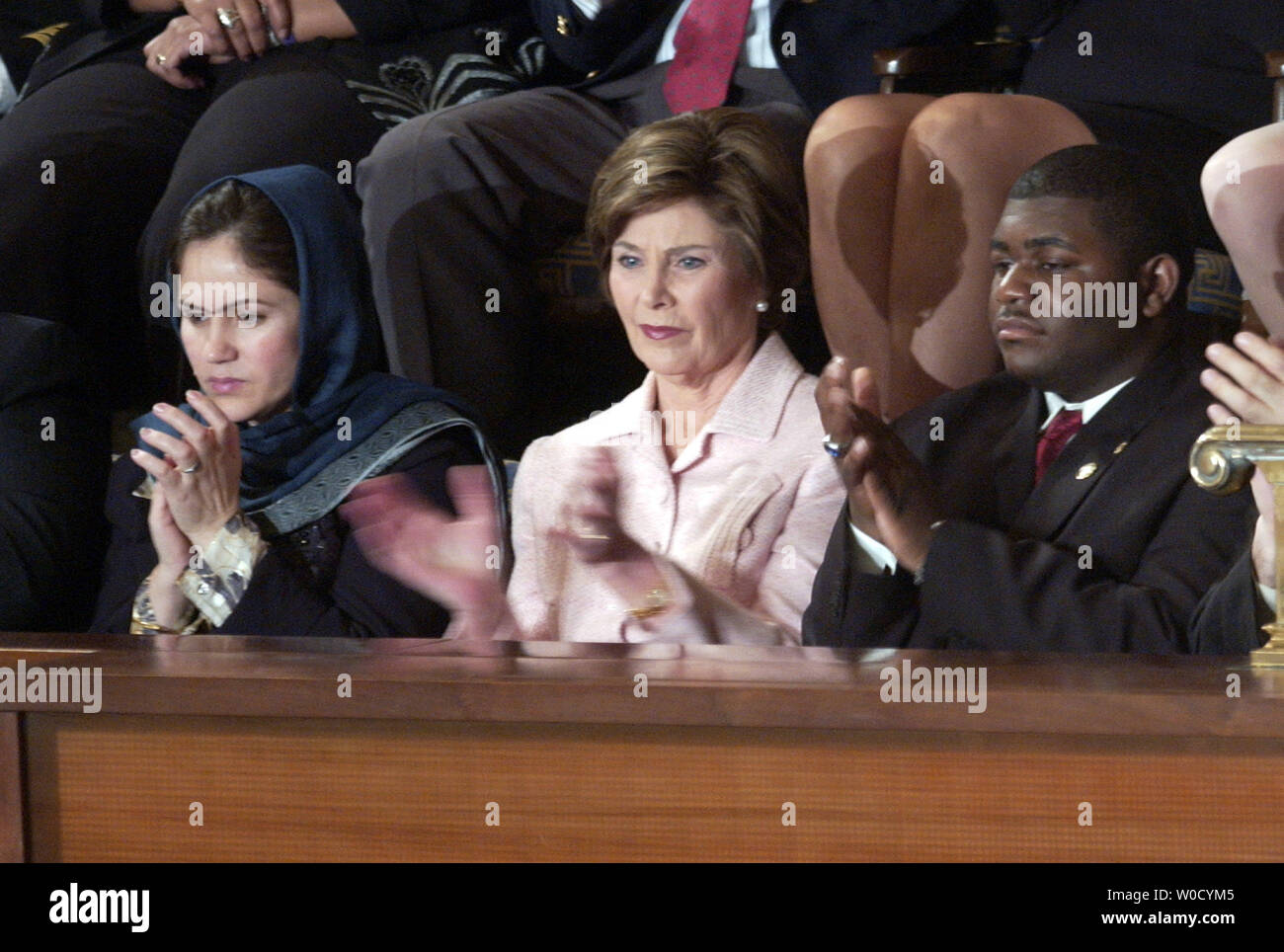 George and laura bush hurricane hi-res stock photography and images - Alamy