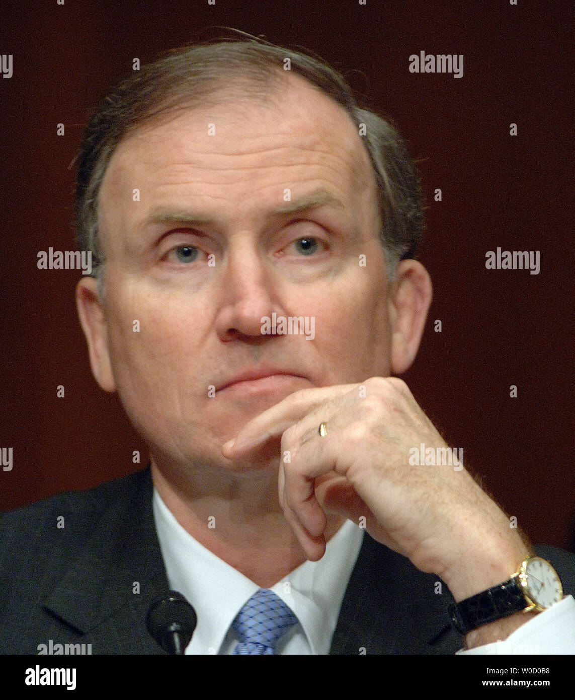 Deputy treasury secretary robert kimmitt hi-res stock photography and ...