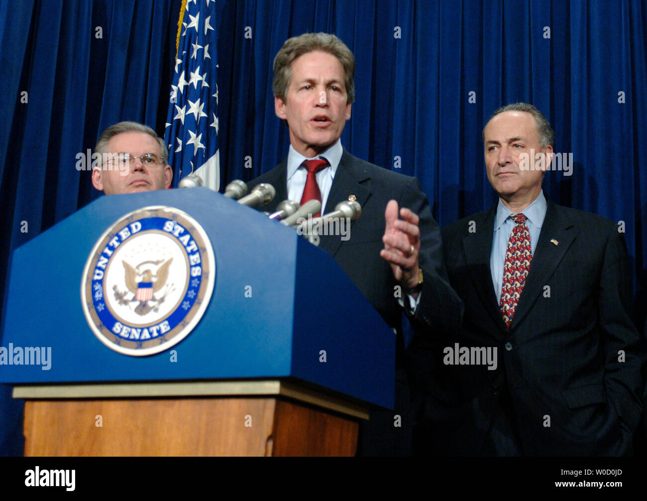 Sen. Norm Coleman (R-MN) (C) Speaks at a bipartisan press conference on ...