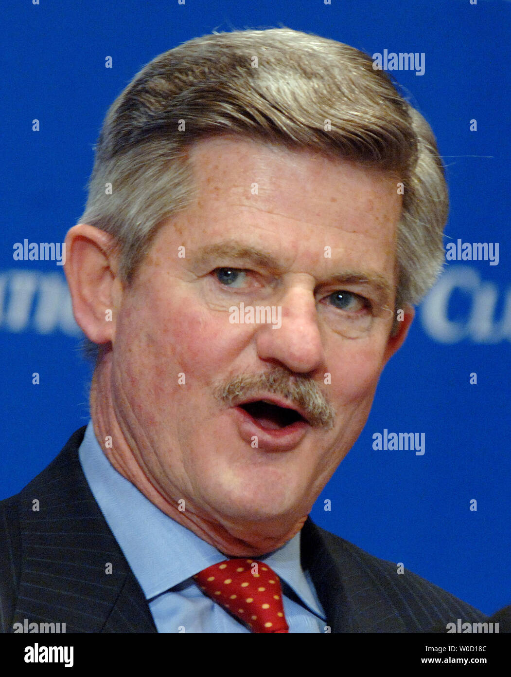 Roger nicholson hi-res stock photography and images - Alamy