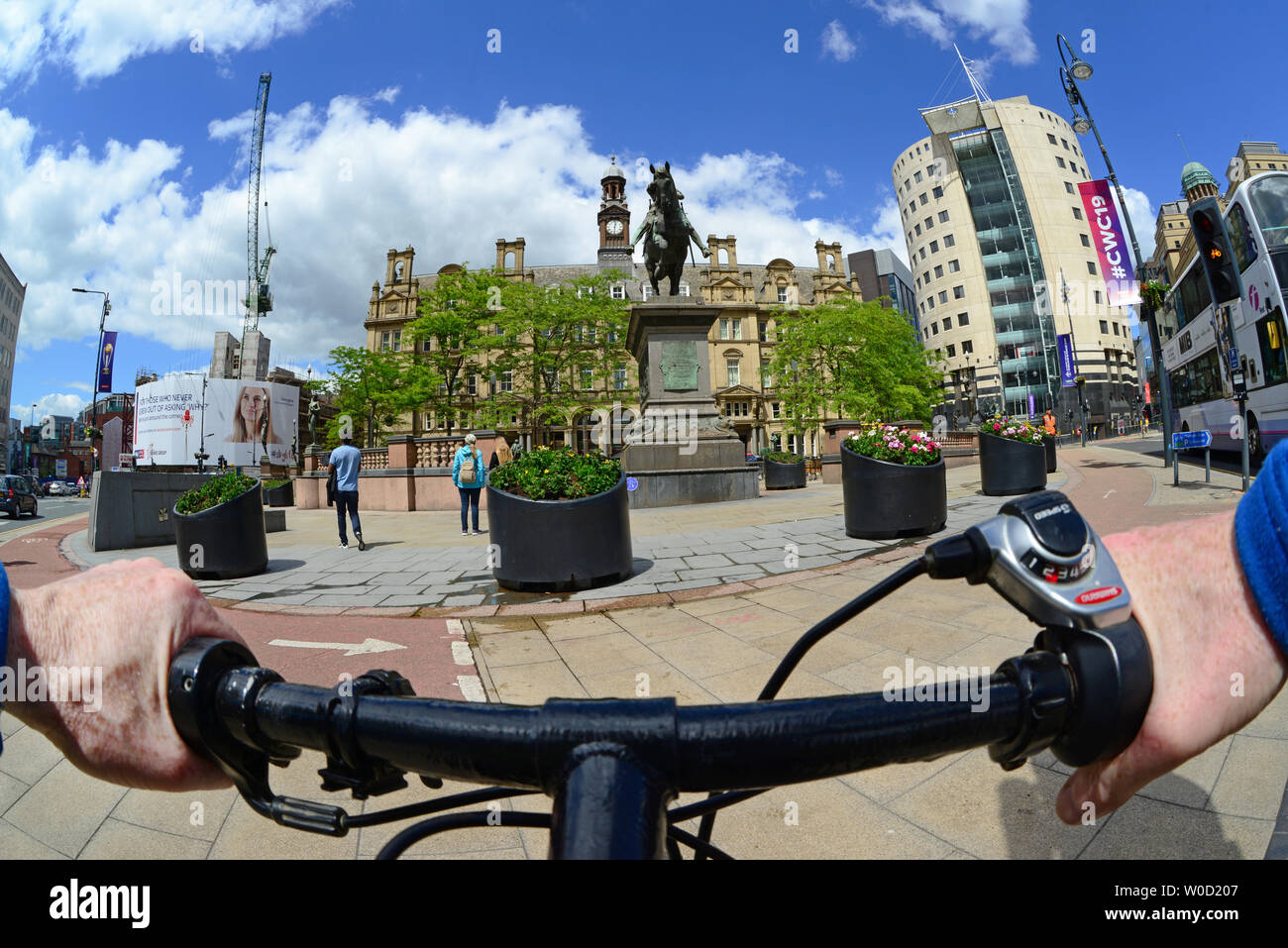 Leeds cycle lane hi-res stock photography and images - Alamy