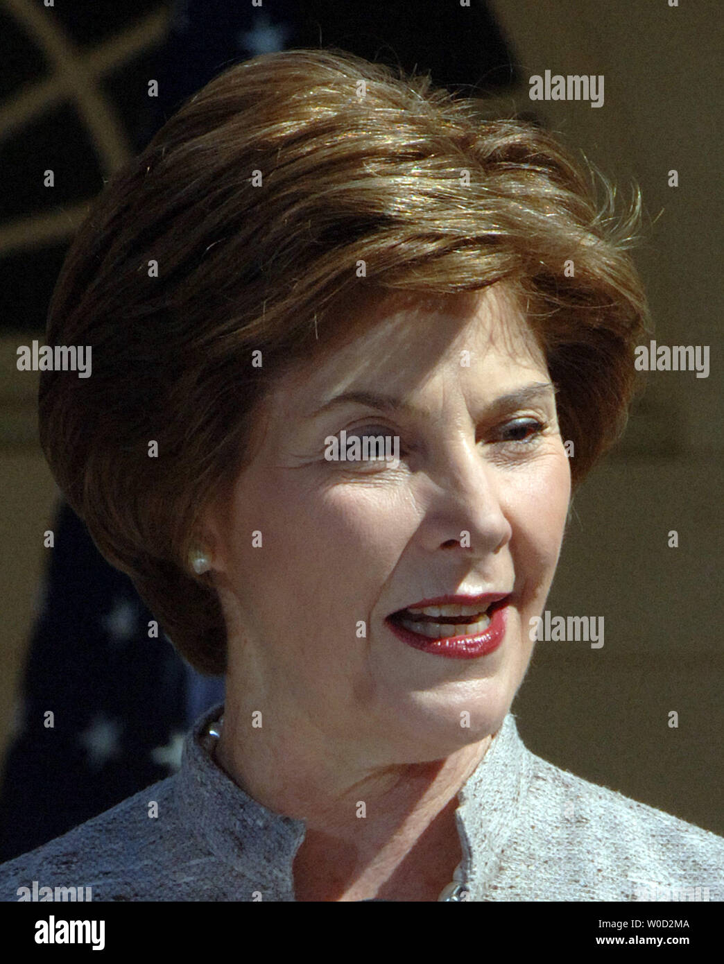 First Lady Laura Bush congratulates the winners of the Presidential ...
