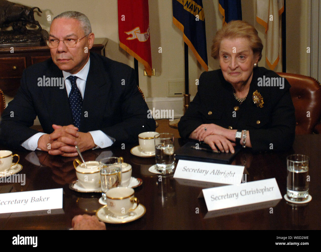 Former Secretaries of State Colin Powell and Madeleine Albright ...