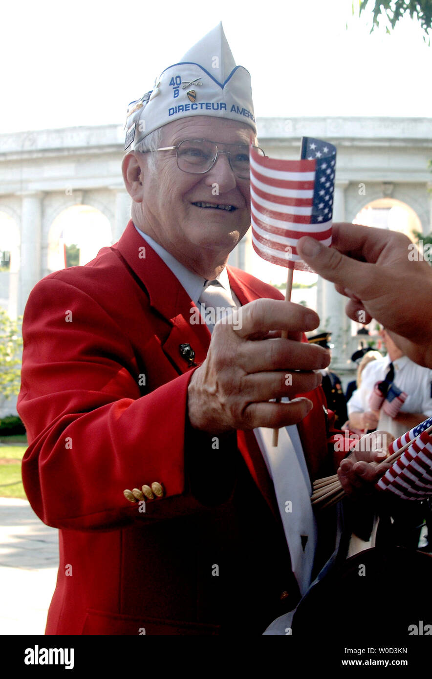 Thatcher with bush hi-res stock photography and images - Alamy
