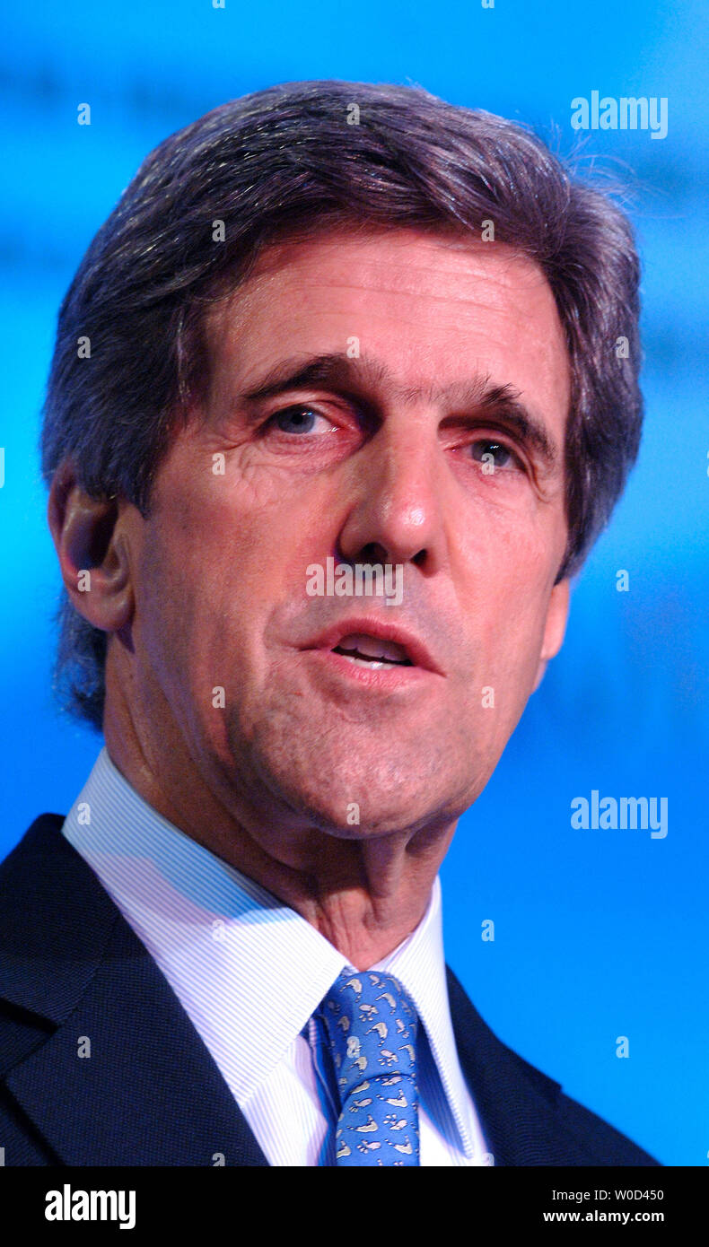Kerry bush 2006 hi-res stock photography and images - Alamy