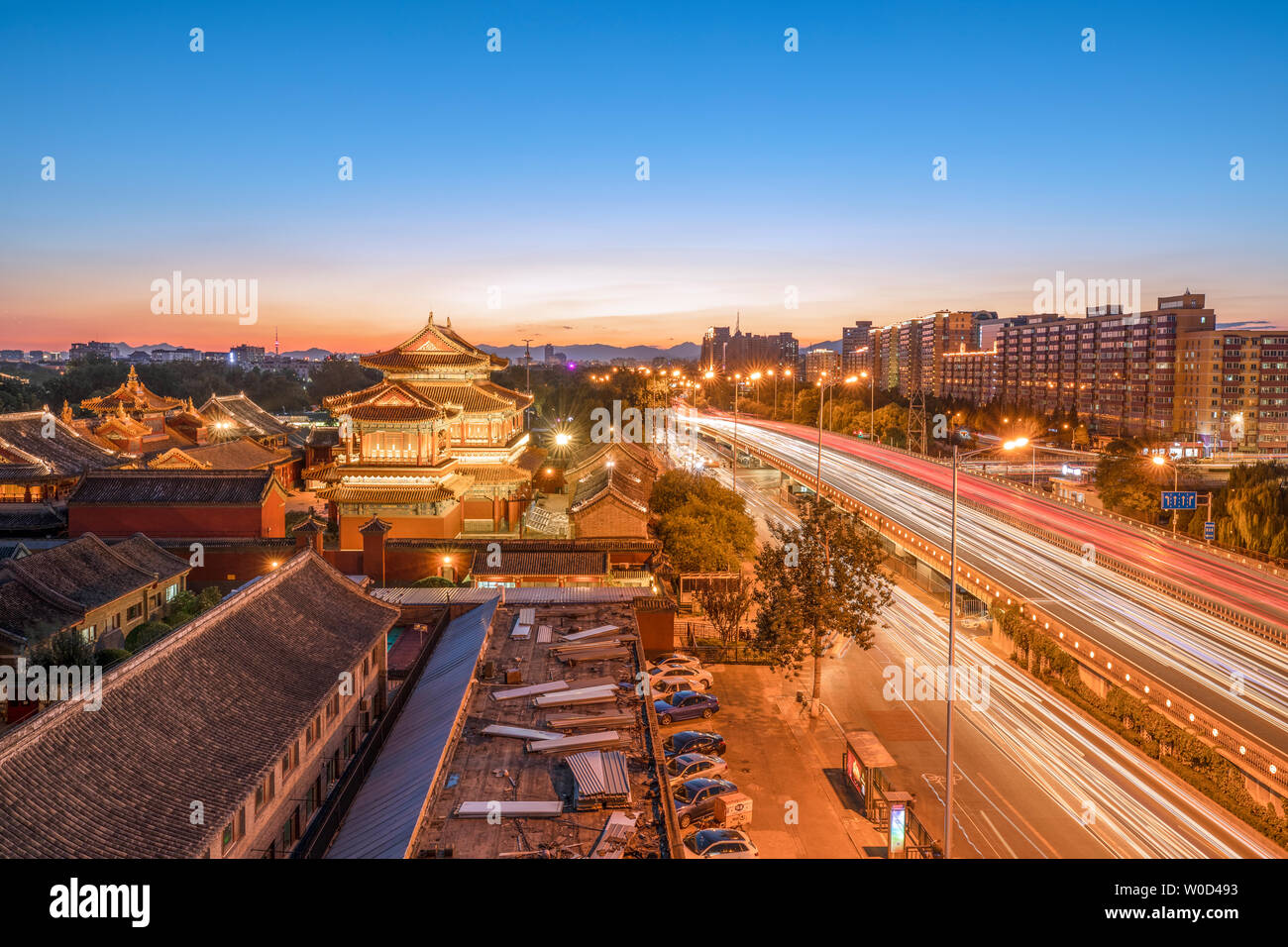 Night view of Yonghe Palace Stock Photo - Alamy