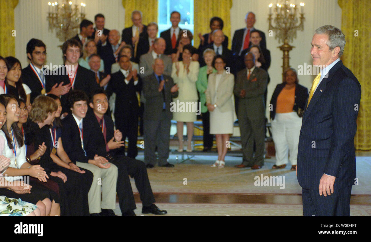 U.S. President George W. Bush greets the 2006 Presidential Scholars in ...