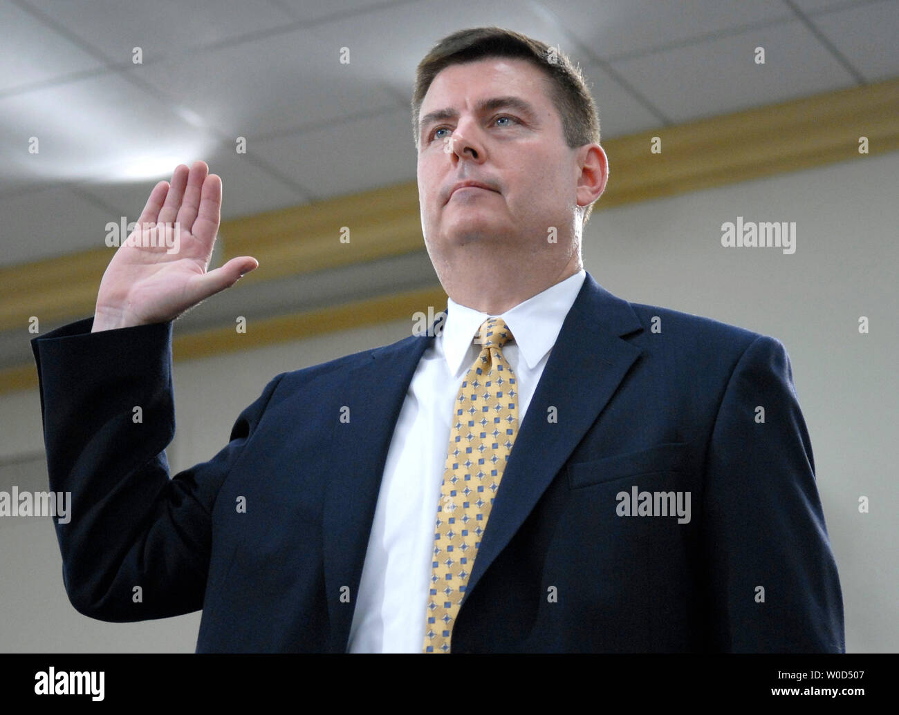 Internet safety police child hi-res stock photography and images - Alamy