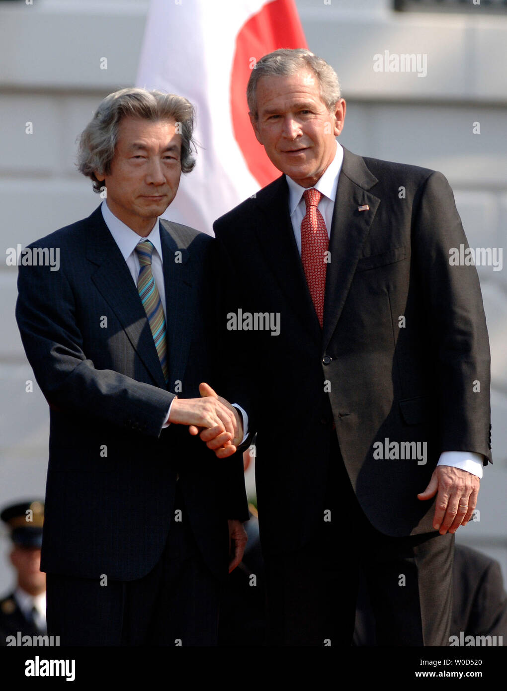 Koizumi junichiro hi-res stock photography and images - Alamy