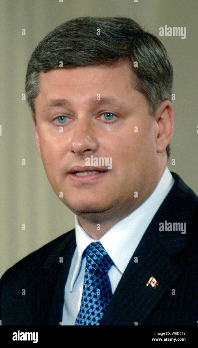 Stephen harper 2006 hi-res stock photography and images - Alamy