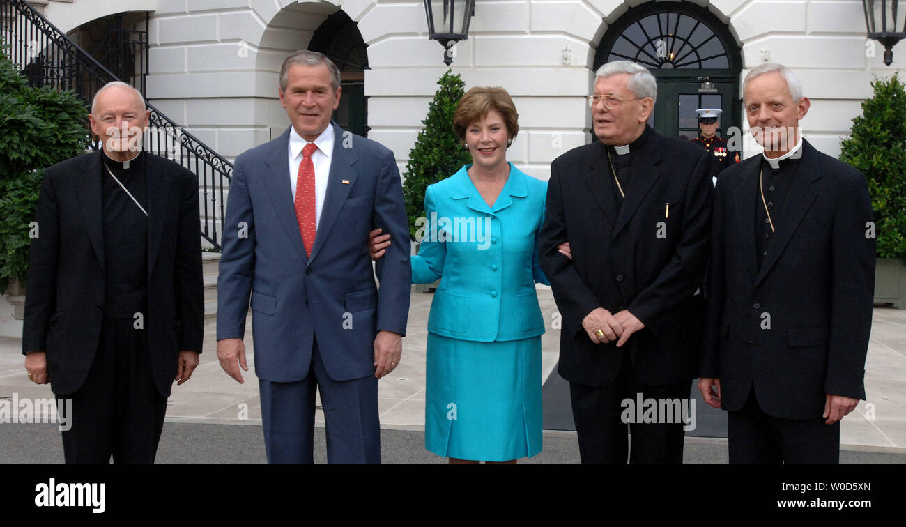 Theodore cardinal mccarrick hi-res stock photography and images - Alamy