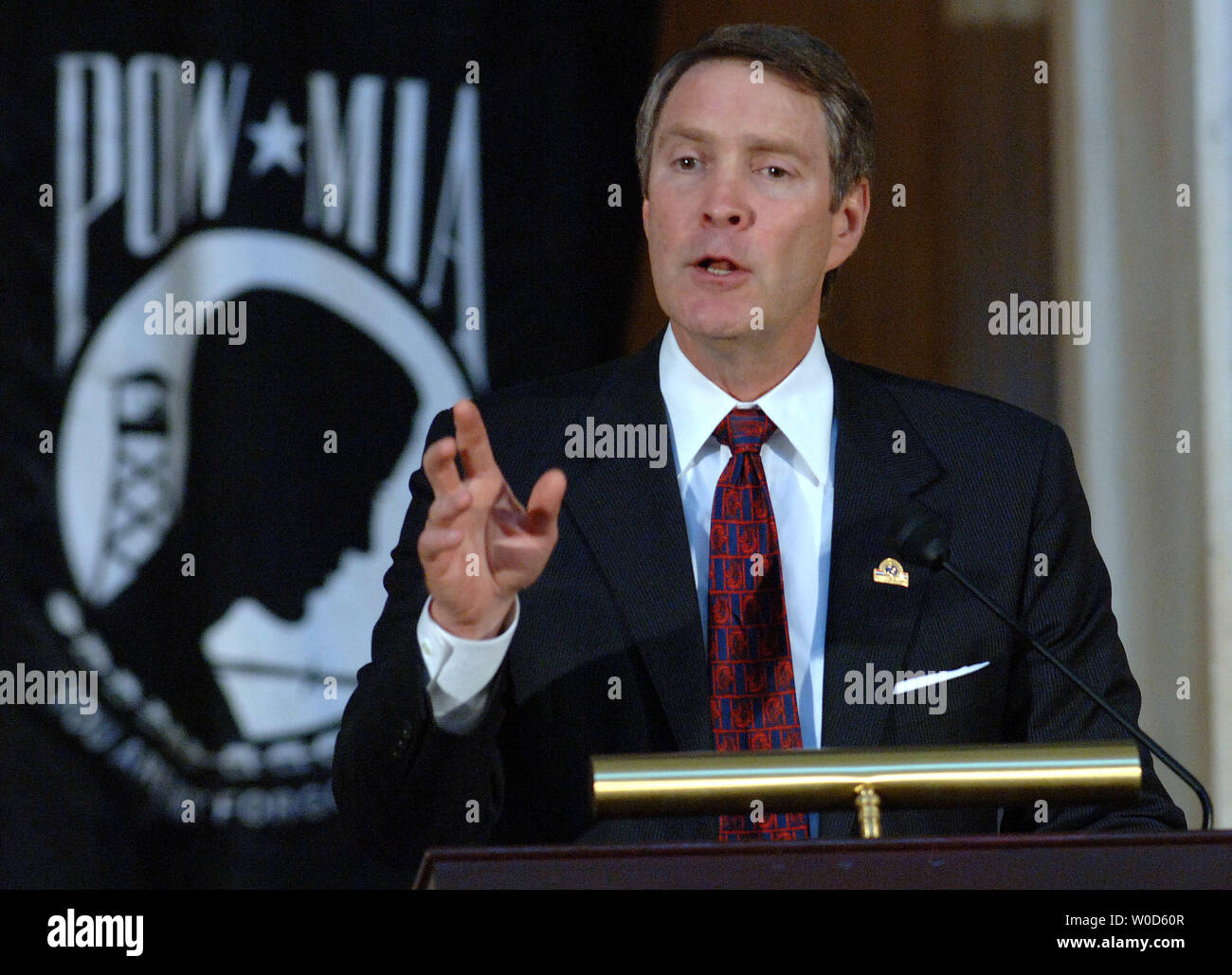 Senate Majority Leader Bill Frist, R-TN, speaks during a ceremony to ...