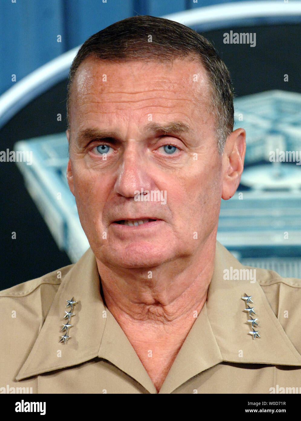 U.S. Gen. James Jones, NATO's supreme allied commander, Europe (SACEUR ...