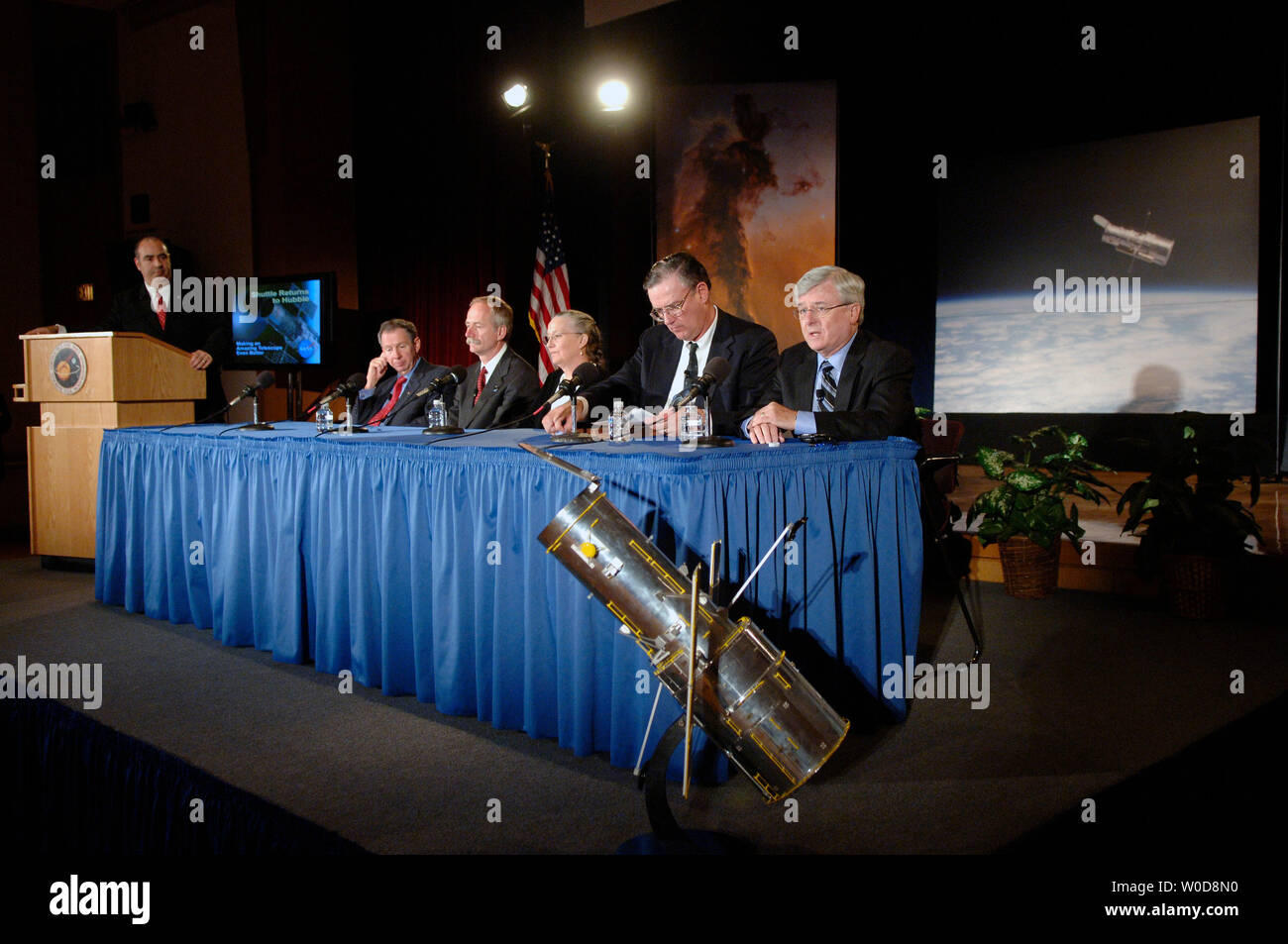 Dr david hubble hi-res stock photography and images - Alamy