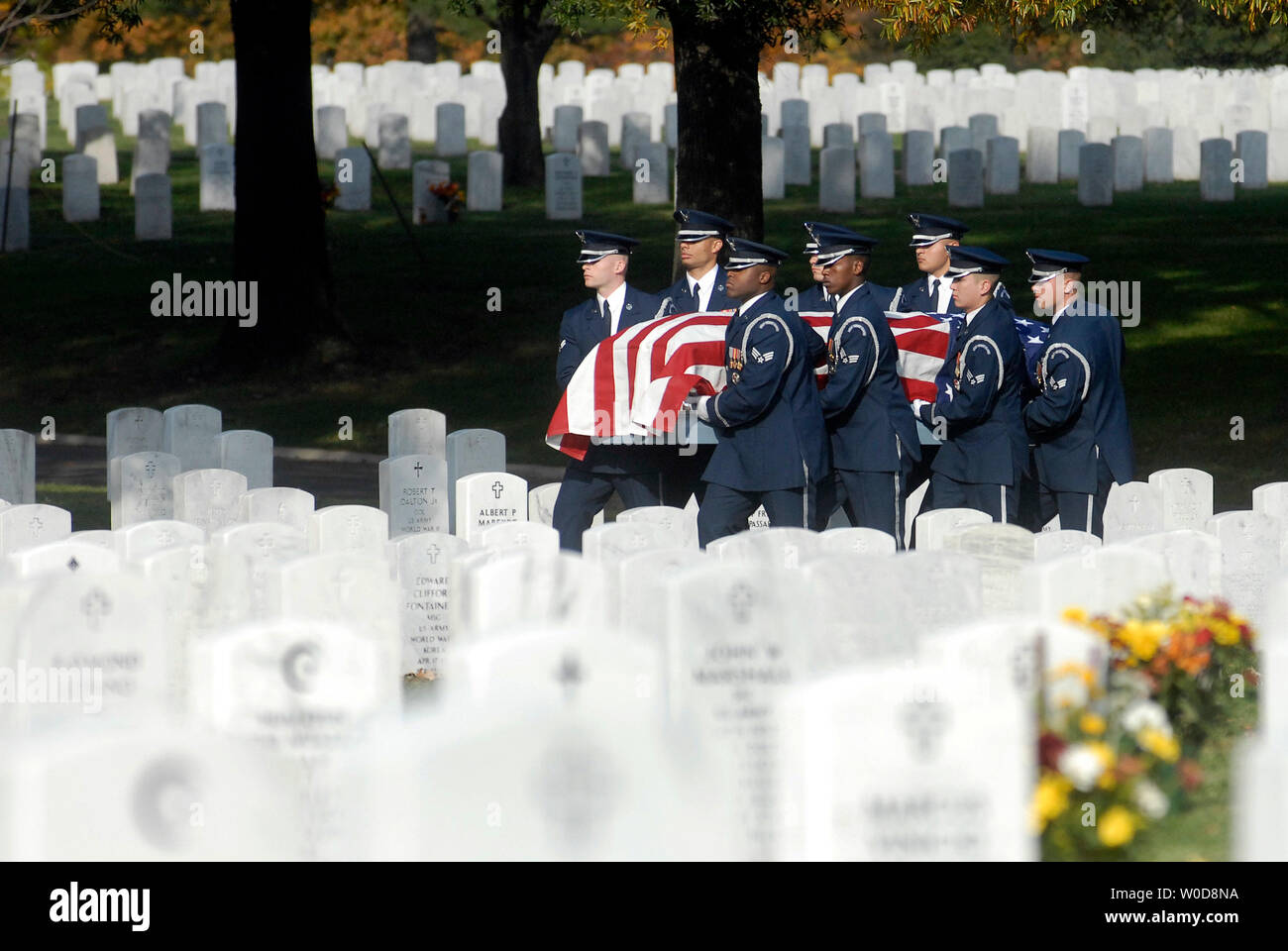 Military Funeral Procession Stock Photos & Military Funeral Procession ...
