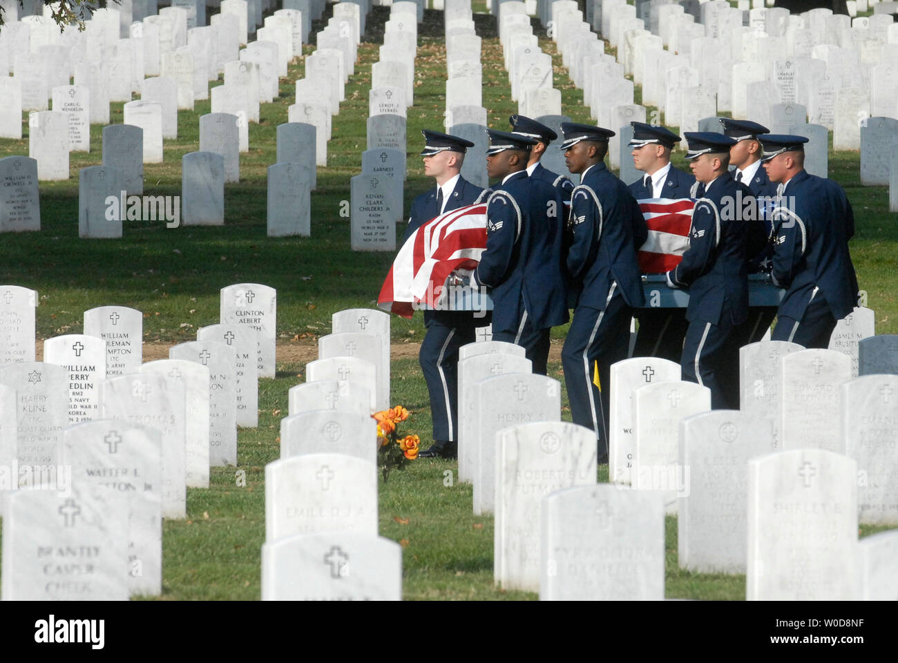 Military Funeral Procession Stock Photos & Military Funeral Procession ...