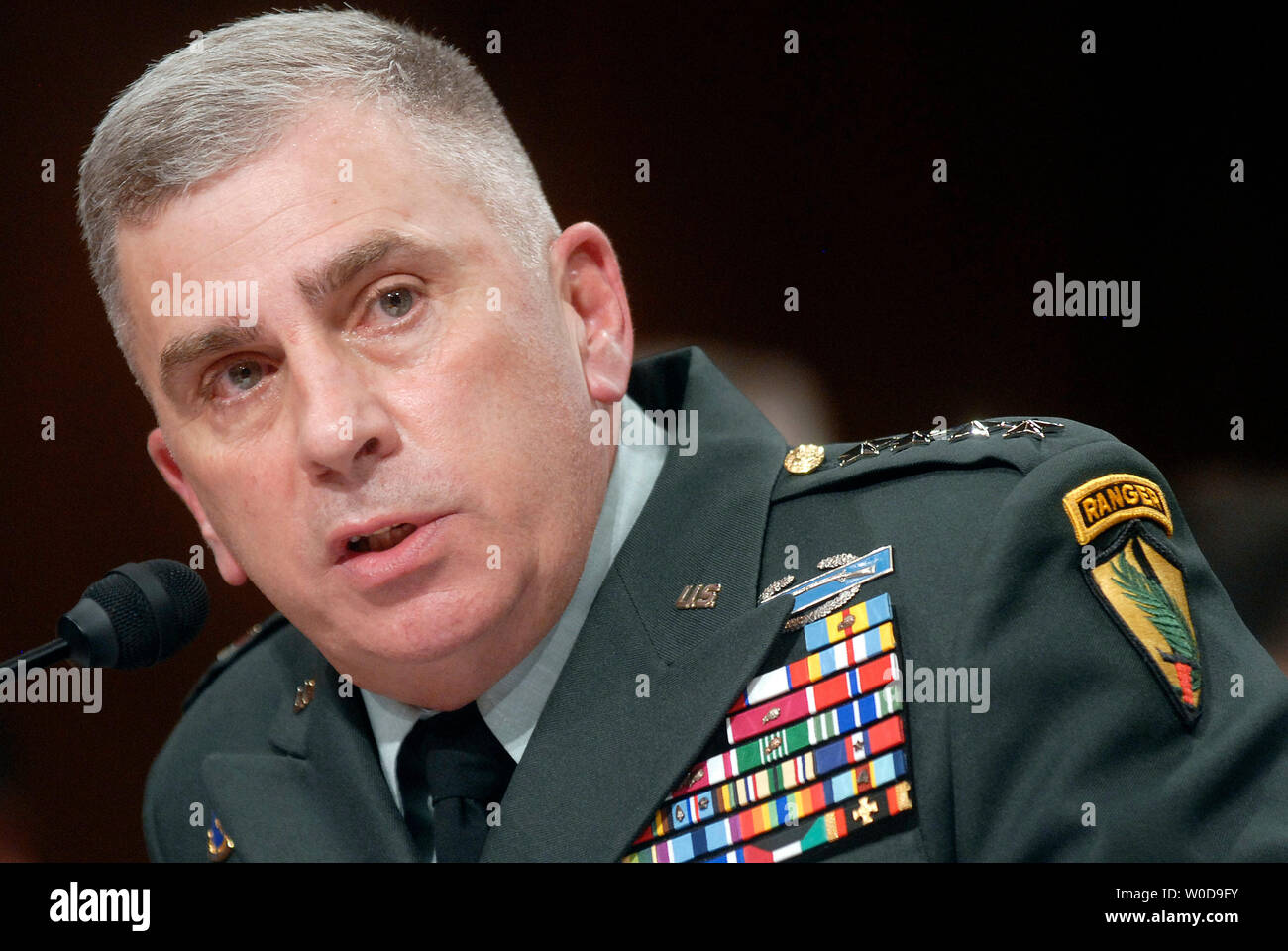 John abizaid hi-res stock photography and images - Alamy