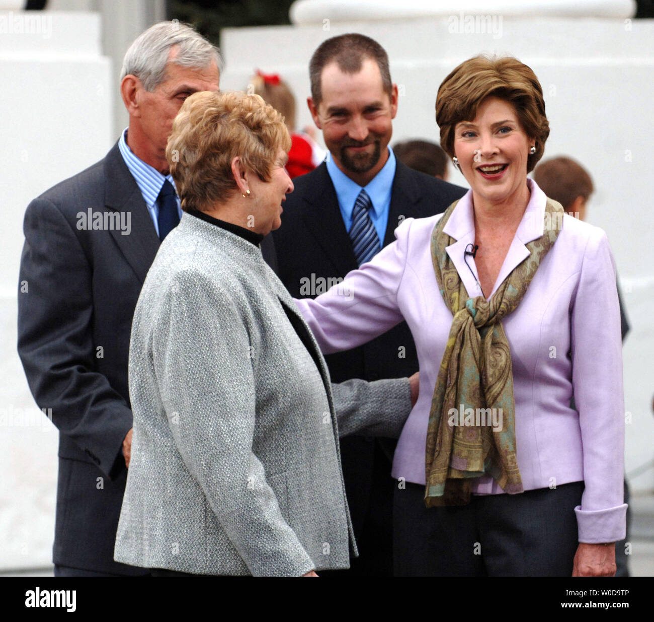 From clockwise hi-res stock photography and images - Alamy