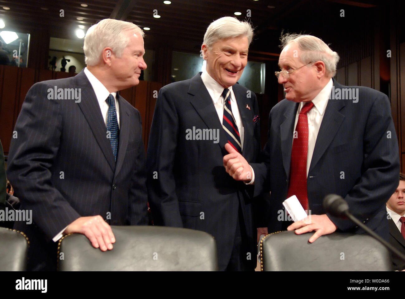 Robert gates senate hi-res stock photography and images - Alamy